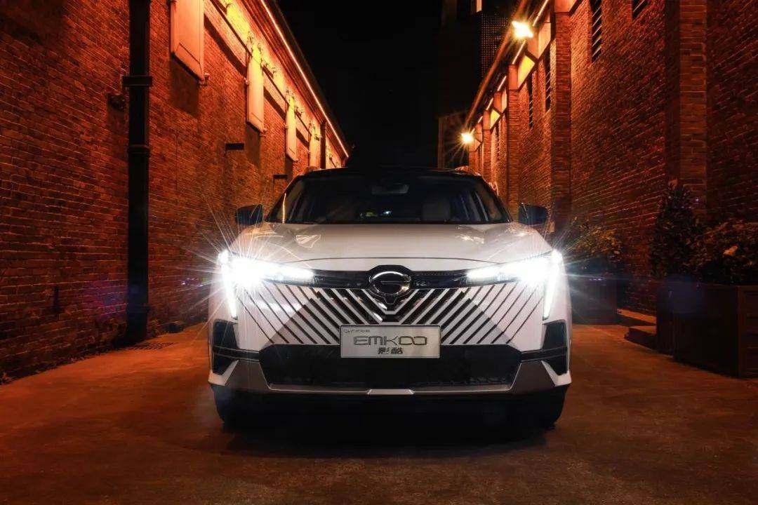 仅需26.98万，即可享受全新第二代GS8双擎系列带来的智驾体验_搜狐汽车_搜狐网