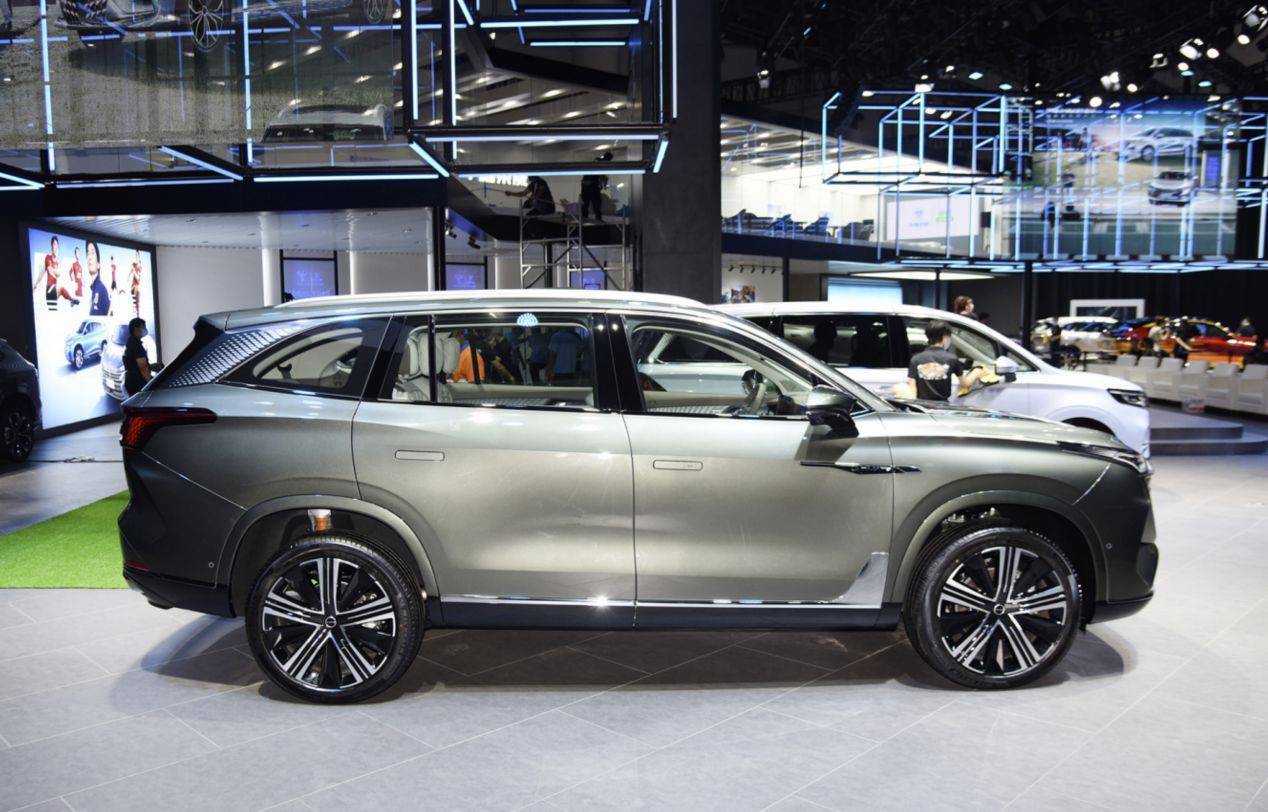 国民大7座SUV，全新荣威RX9再一次为“家庭出行”提速_搜狐汽车_搜狐网