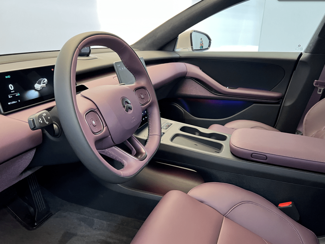 ET5 内饰公开：看完我们定了两台_搜狐汽车_搜狐网