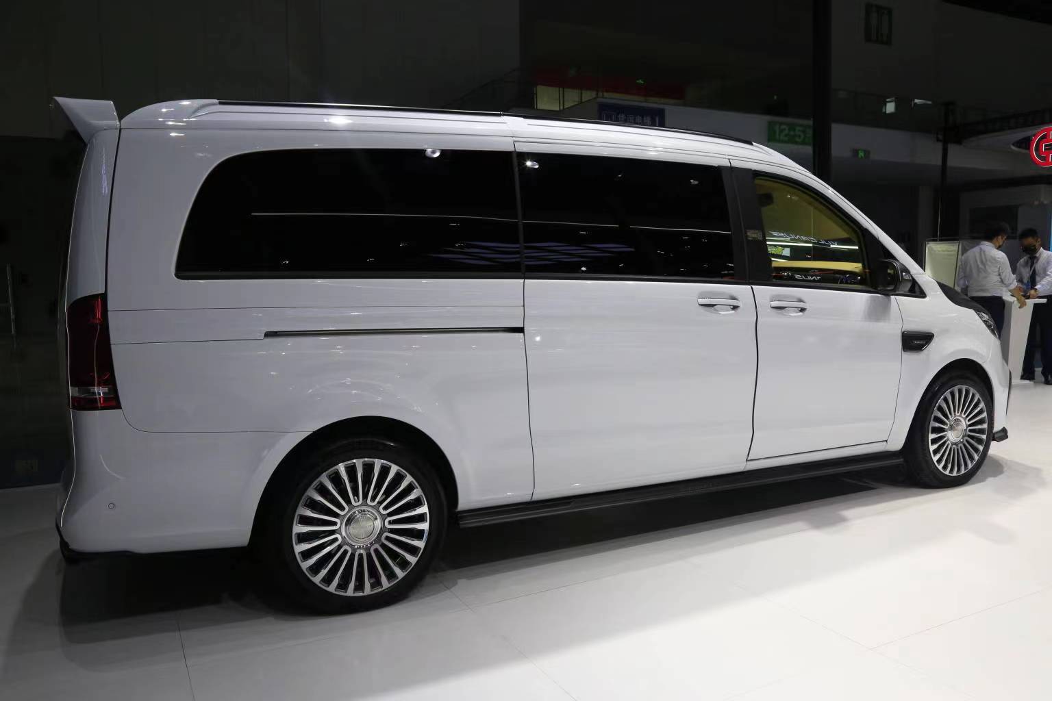 被评为日系MPV杀手的迈莎锐Noble是何神圣？造型内柔外刚与众不同_搜狐汽车_搜狐网