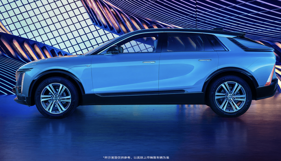 豪华纯电PK！凯迪拉纯电LYRIQ锐歌和奔驰EQC，谁是王者？_搜狐汽车_搜狐网