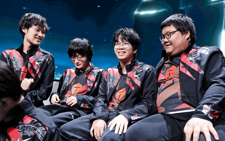 TES全员更换形象？小天终于不会被网暴，阿水拒绝染发却上演真香_发型_小栗旬_头发