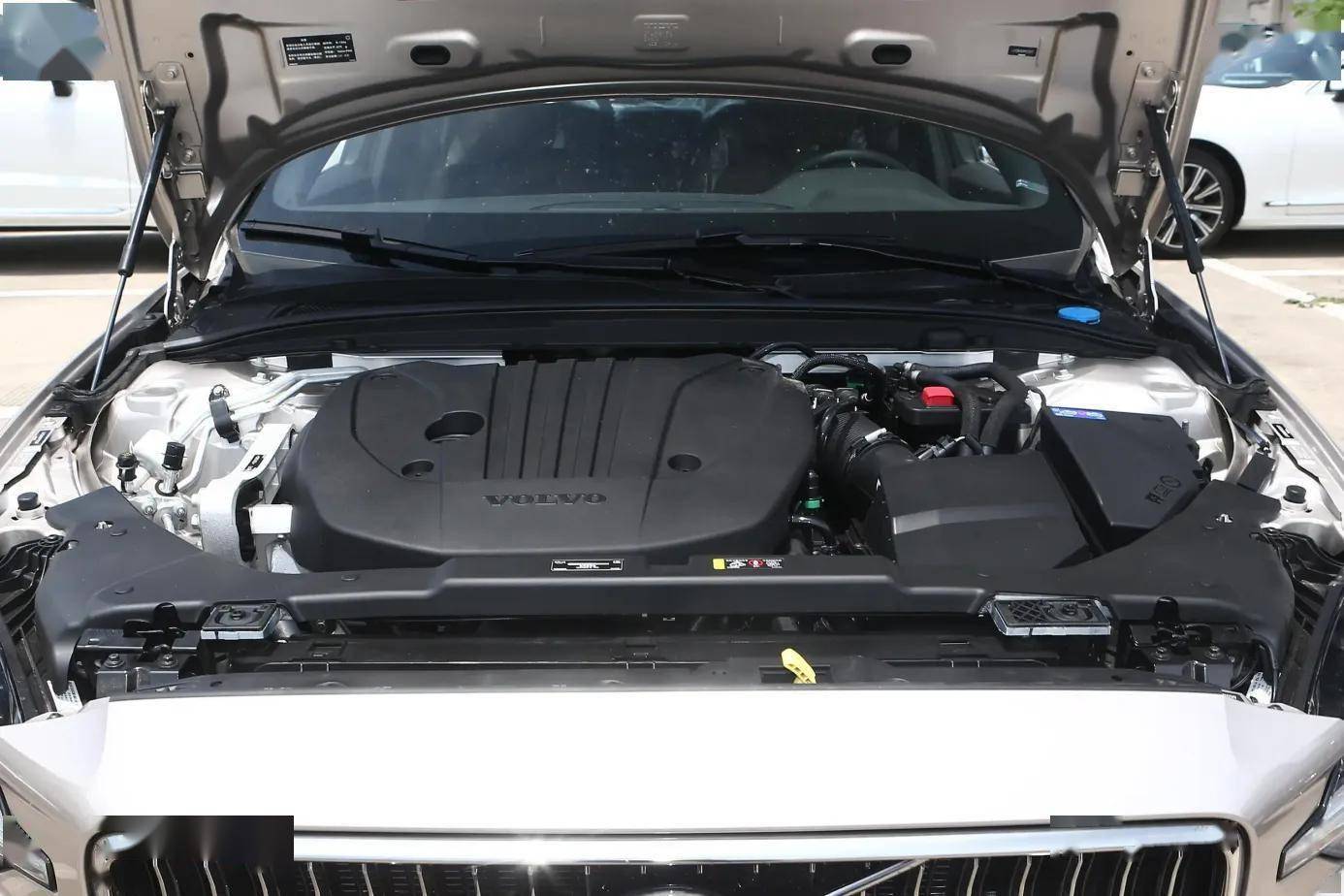 运动/操控/豪华，豪华中级车三好生，沃尔沃S60单车解析_搜狐汽车_搜狐网