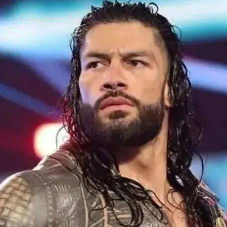 罗曼雷恩斯在社交媒体上有多少粉丝？_Reigns_Roman_罗根保罗