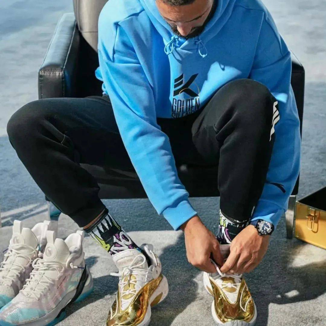 球鞋新鲜事：KT8白金尽显奢华质感！_Nitro_成为了_巴雷特