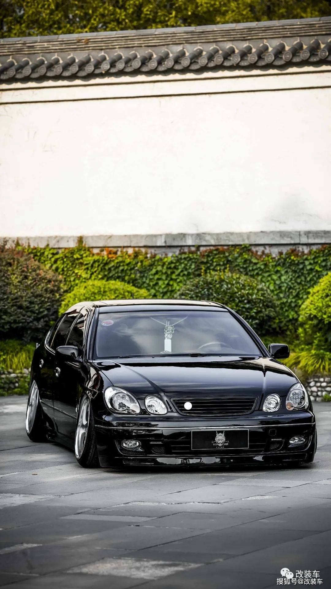 雷克萨斯GS300变身成"VIP大佬"，简单的改装就能展现出它的气质_搜狐汽车_搜狐网