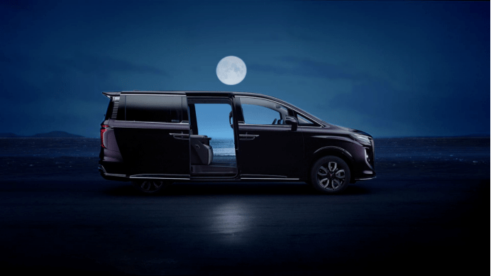 红旗首款MPV上市 HQ9售35.88万起_搜狐汽车_搜狐网