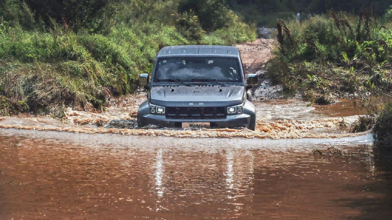 硬核越野迎来新王者！强悍品质新款BJ40即将上市_搜狐汽车_搜狐网