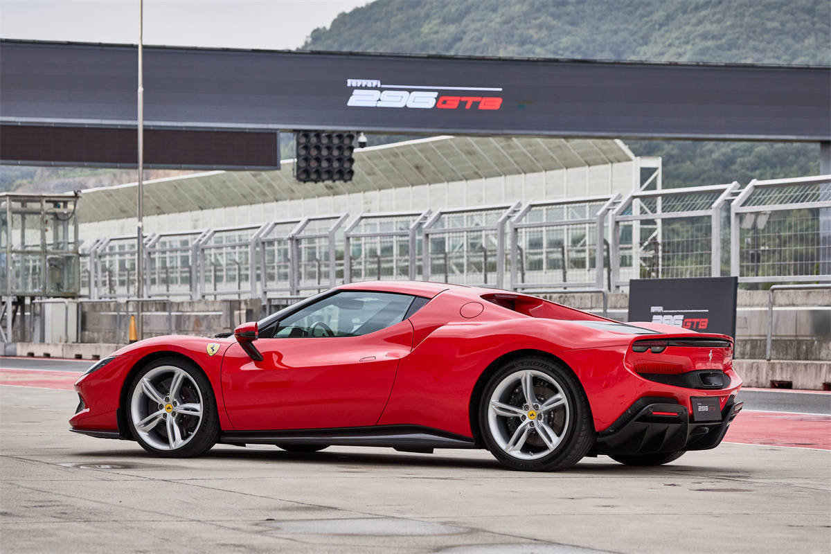 试驾｜法拉利296GTB：塑造V6超跑时代的标杆_搜狐汽车_搜狐网