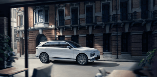 手握40多万，买小鹏G9还是理想L8？不想踩雷，这几点很关键！_搜狐汽车_搜狐网