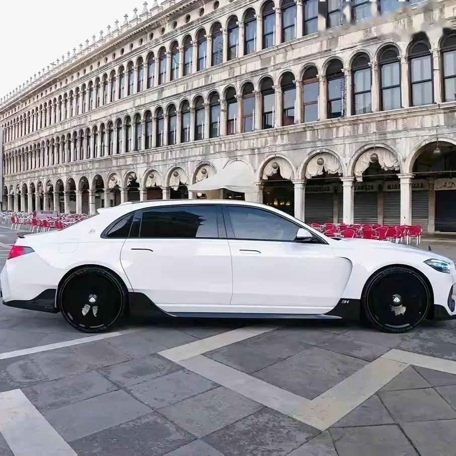 奔驰“逆袭成功”！新款迈巴赫S900实车来袭，气场碾压奥迪R8_搜狐汽车_搜狐网