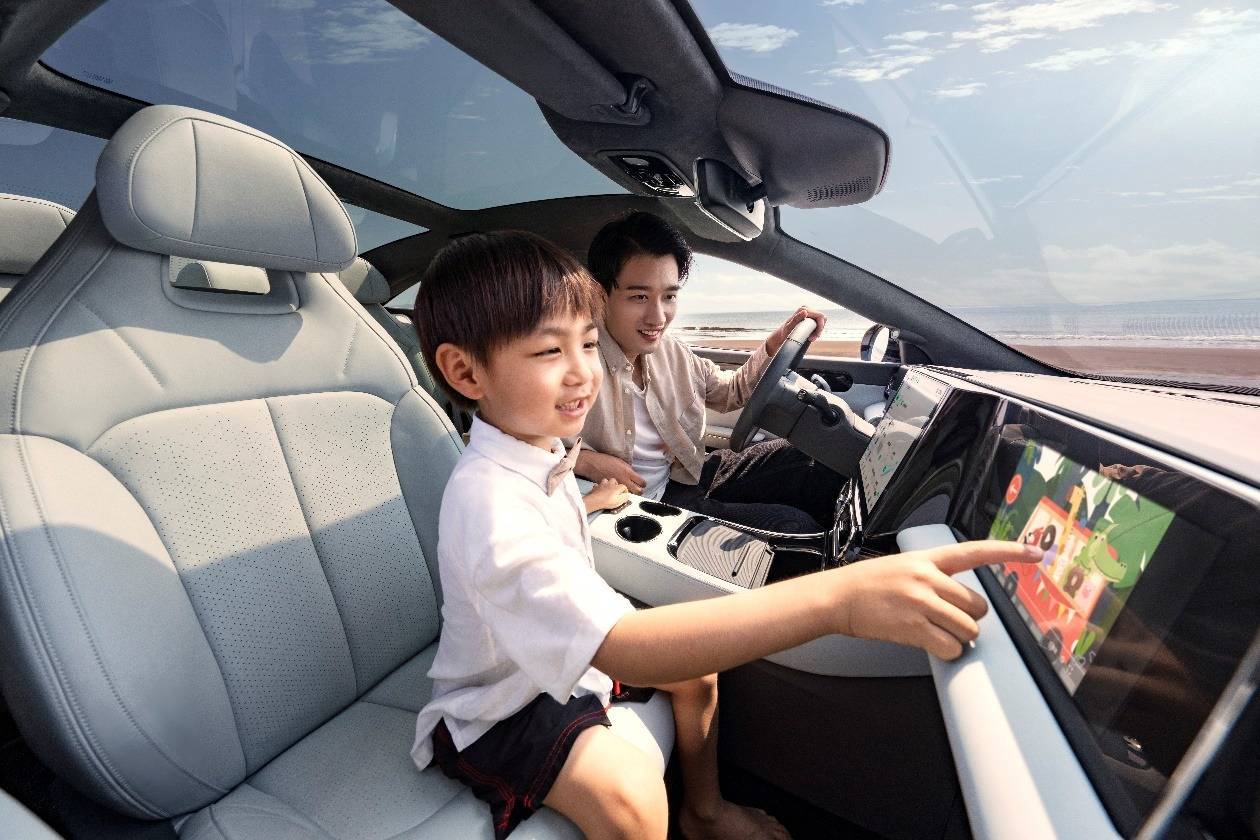 限时售价18.38-27.68万元 零跑旗舰车型C01上市_搜狐汽车_搜狐网