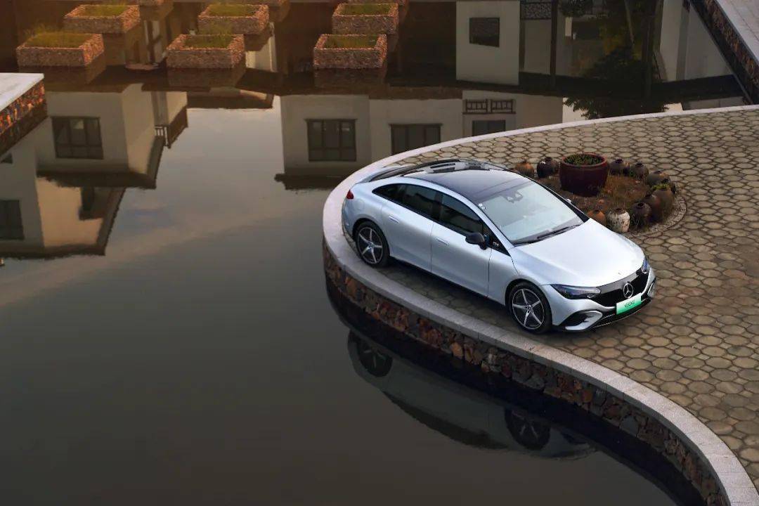 【梅赛德斯-EQ】全新EQE｜此时，感官觉醒_搜狐汽车_搜狐网