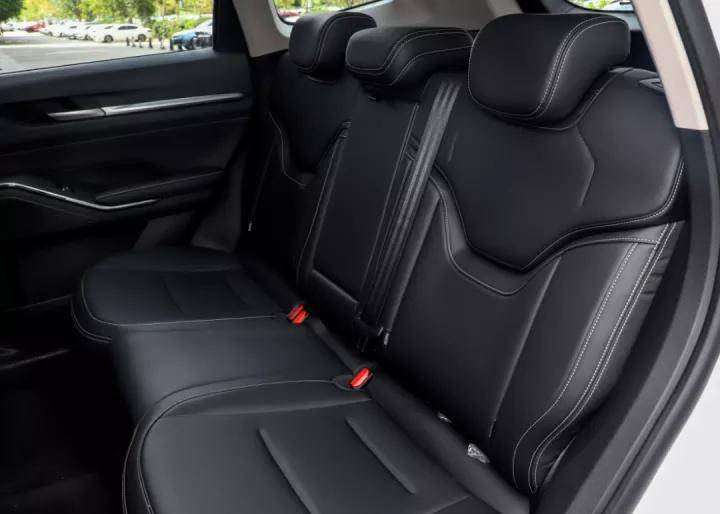 入门紧凑型SUV如何选？欧尚X7 PLUS乐游版对比哈弗H6_搜狐汽车_搜狐网