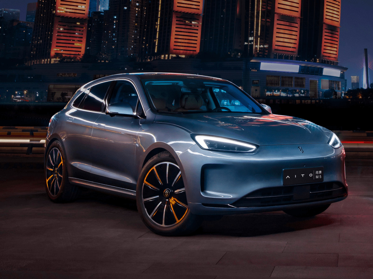 相比奔驰EQC，问界M5 EV更受家庭用户青睐？_搜狐汽车_搜狐网