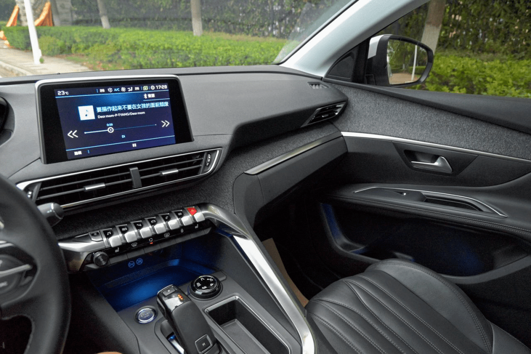 【淘车作业】十万块飞机驾舱SUV标致4008，第一台车好选择_搜狐汽车_搜狐网