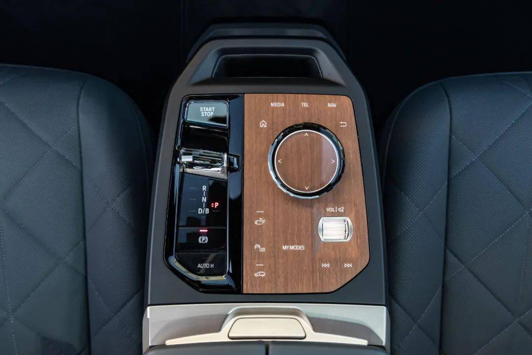 上市近一年，宝马iX的车主评价如何？xDrive50车主七问七答_搜狐汽车_搜狐网