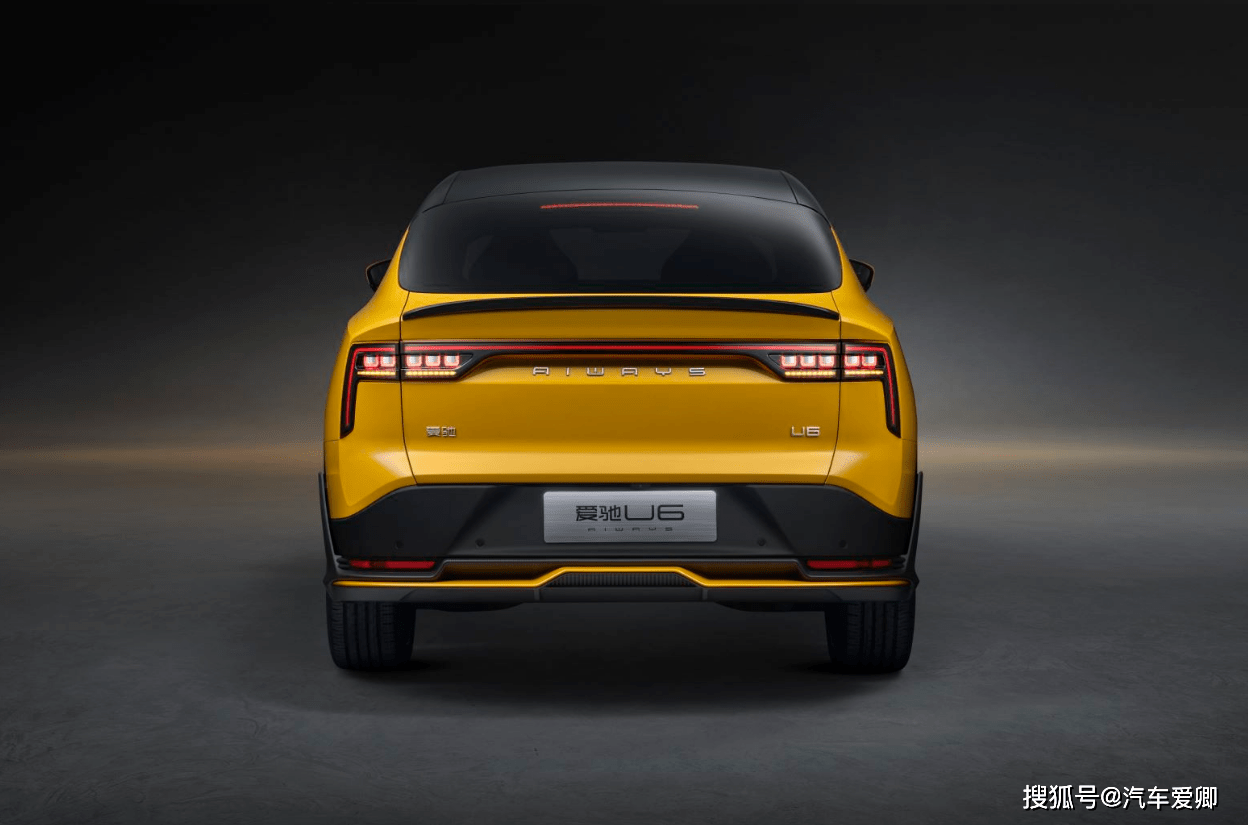 开了1年Model Y，然后第一次开爱驰U6，车主坦言：花10万买虚荣心_搜狐汽车_搜狐网