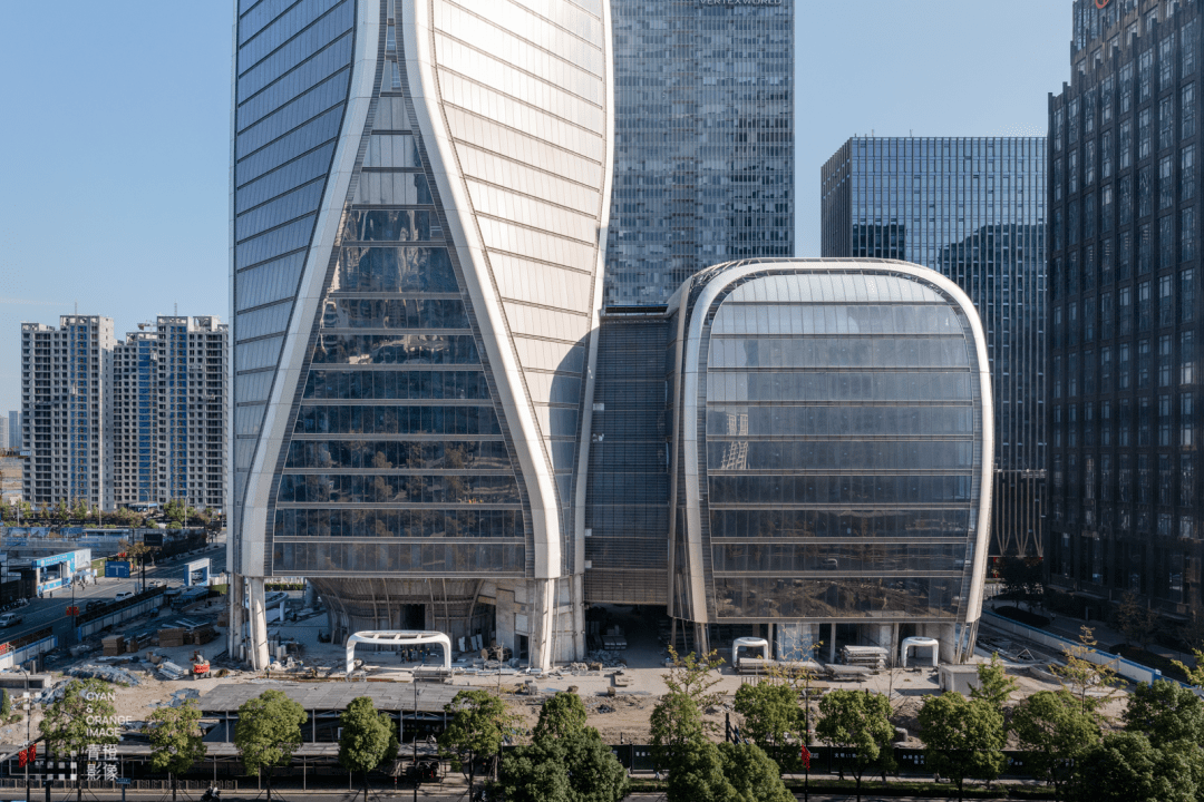 SOM“望朝中心”摩天楼即将建成，一睹最新实景图_设计_建筑_杭州