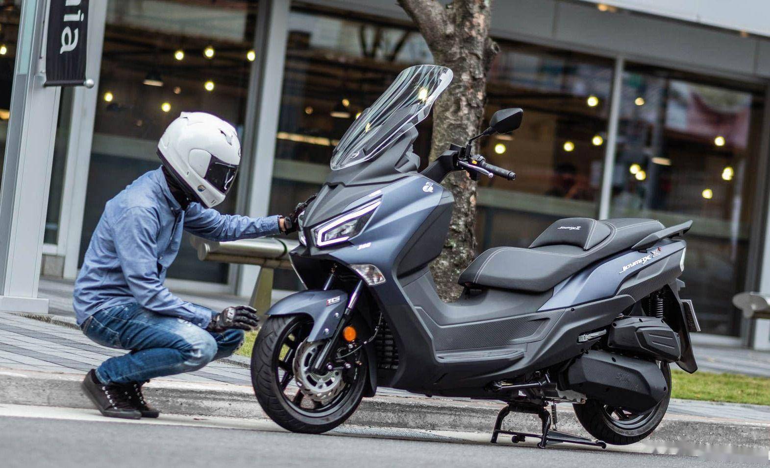 无钥匙启动上身！三阳JOYMAX Z+ 小改款米兰车展亮相_搜狐汽车_搜狐网