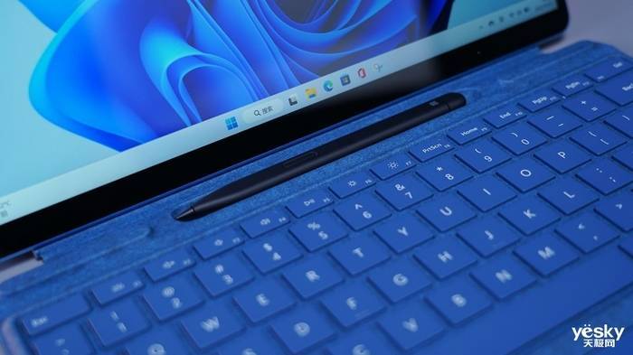 Surface Pro 9商用版评测：二合一天花板，混合办公好帮手_屏幕_触控_键盘