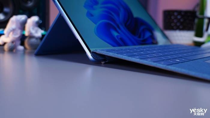 Surface Pro 9商用版评测：二合一天花板，混合办公好帮手_屏幕_触控_键盘