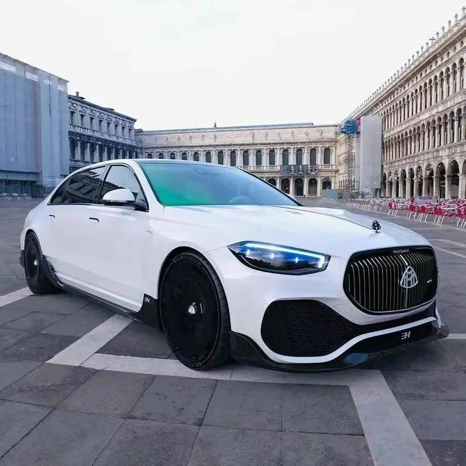 奔驰汽车“放大招”，迈巴赫S900正式亮相，气场媲美宾利飞驰_搜狐汽车_搜狐网