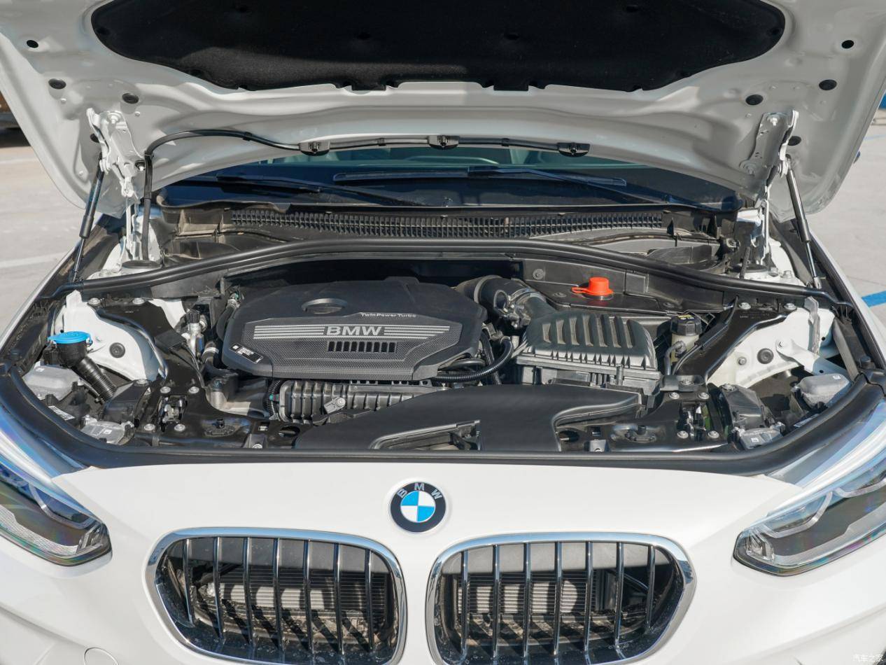 1.5T的尊严之战 凯迪拉克CT4对比宝马1系 年轻人的第一台车究竟应该怎么选_搜狐汽车_搜狐网