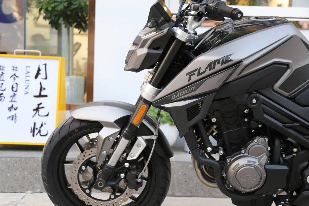 科技魅力，感受激情！GAOKINMOTO Flame500 智享版 摩登灰_搜狐汽车_搜狐网