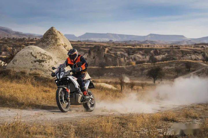 2023款KTM 790 Adventure海外发布_搜狐汽车_搜狐网