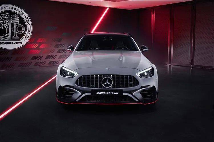 四缸比八缸还猛？AMG C 63换代，电动涡轮加持_搜狐汽车_搜狐网
