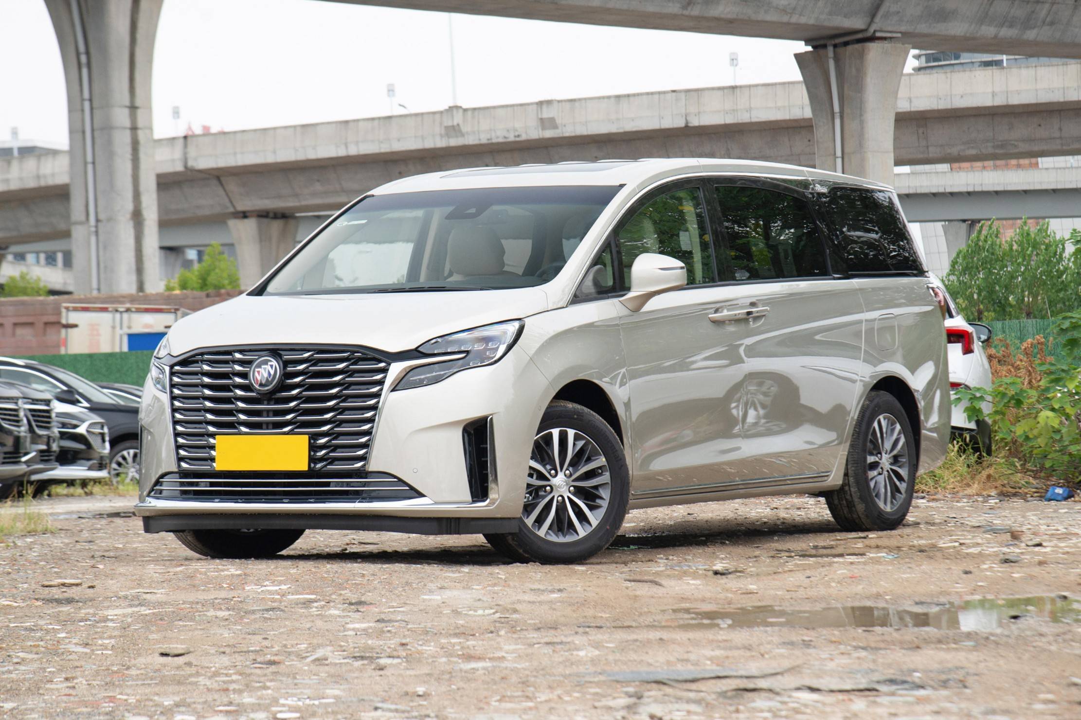 11月MPV市场：本田奥德赛连跌5个月，别克GL8销量接近“腰斩”_搜狐汽车_搜狐网