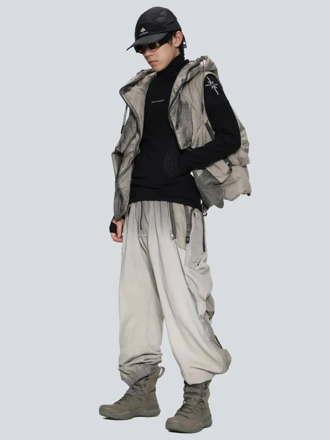 HAMCUS 2022/23秋冬 | 以废土、机能风格演绎的未来感美学！_面料_设计_地址