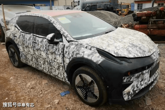 极氪小型纯电SUV曝光，或命名“极氪003”，3.9s破百，预计15万起_搜狐汽车_搜狐网