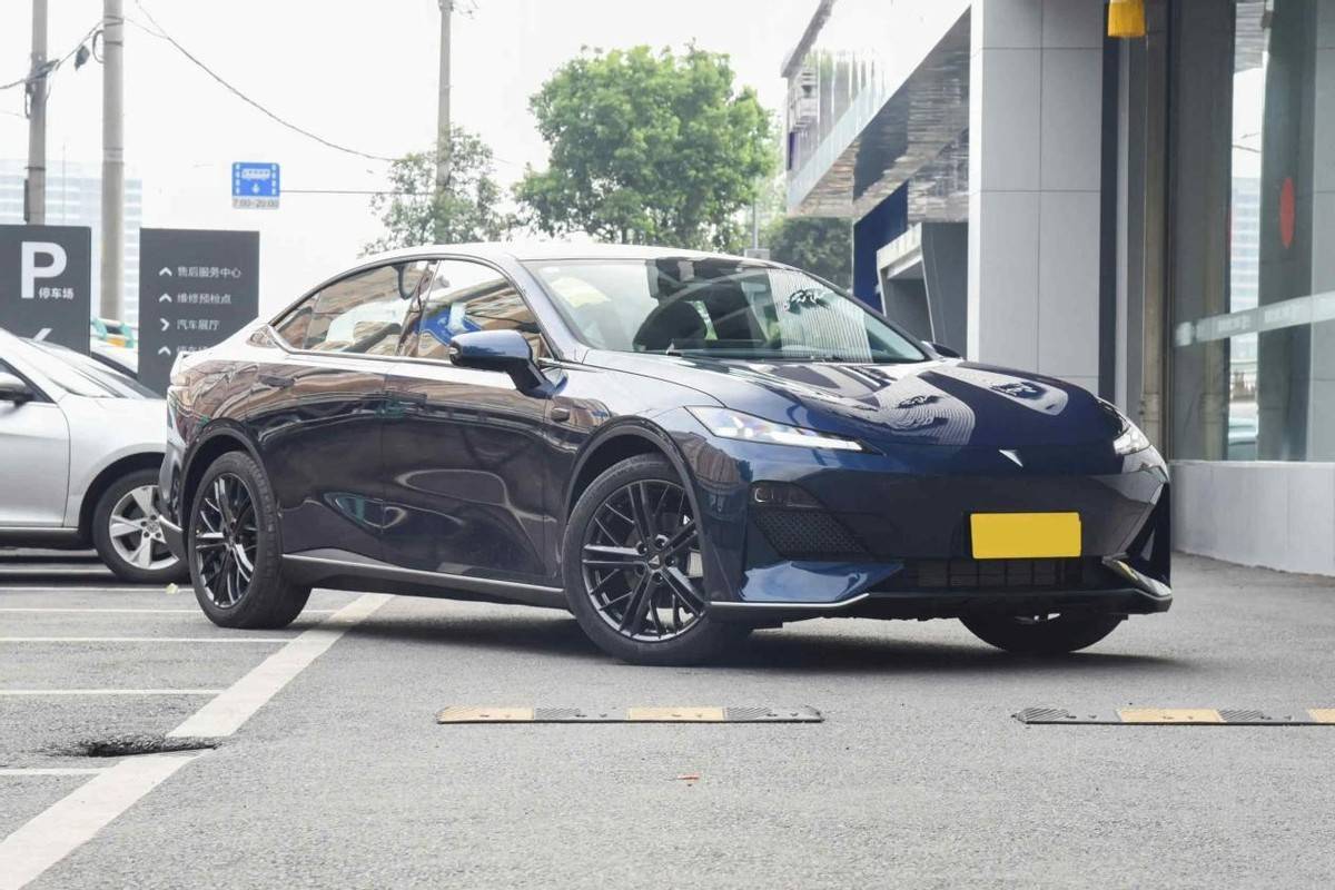 体验长安深蓝SL03增程版，续航1200公里，16.89万买它是否值得？_搜狐汽车_搜狐网