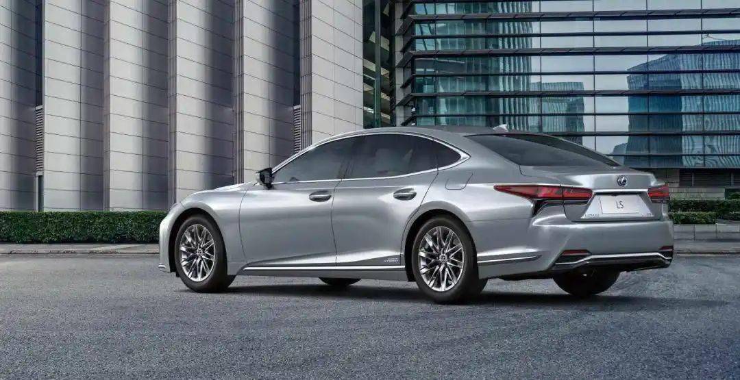 雷克萨斯LS500h|“不耀”之美_搜狐汽车_搜狐网