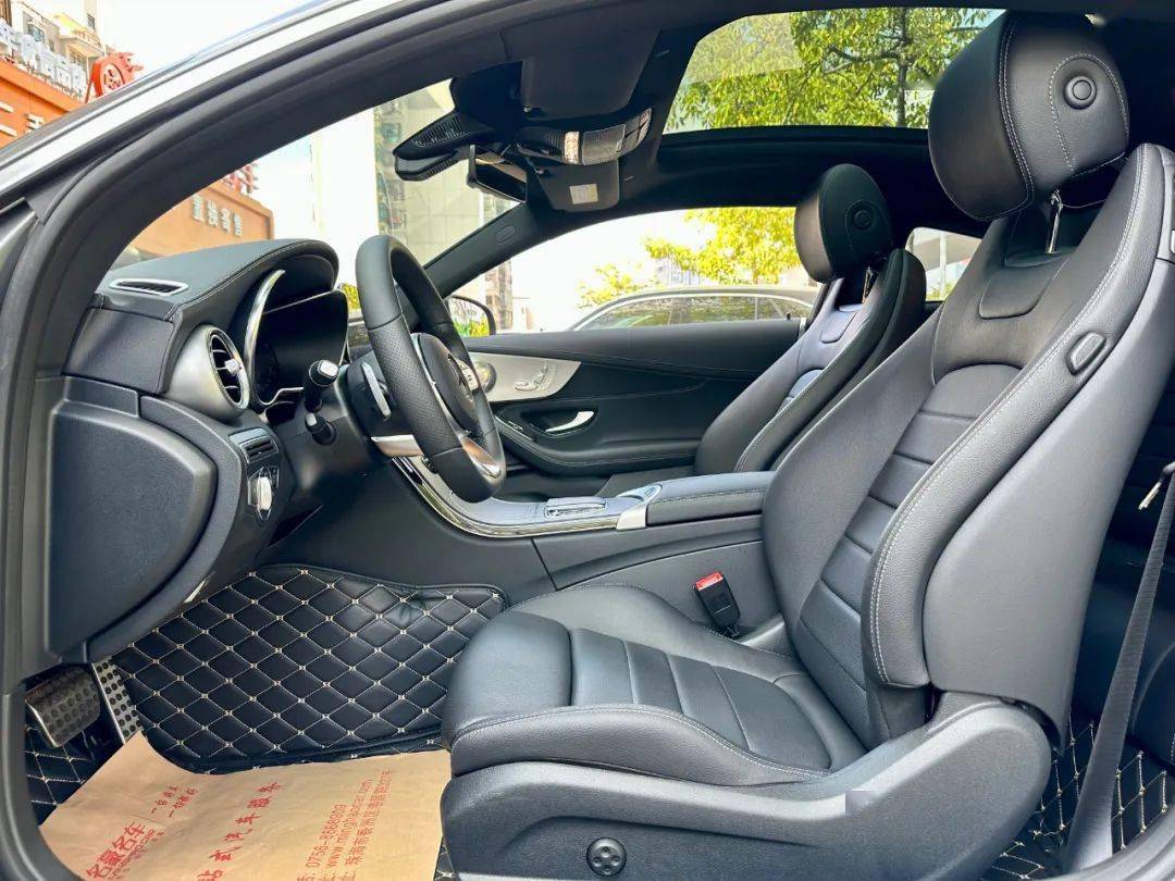 【特惠车型】奔驰C260轿跑：动感的外形，细致的内饰，令你没有拒绝的理由！_搜狐汽车_搜狐网