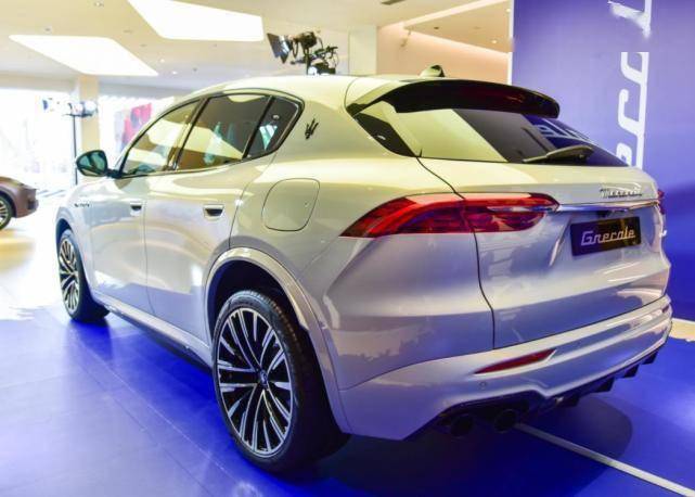 玛莎拉蒂拿出王牌中型SUV，全新设计，330马力带声浪，挑战Macan_搜狐汽车_搜狐网