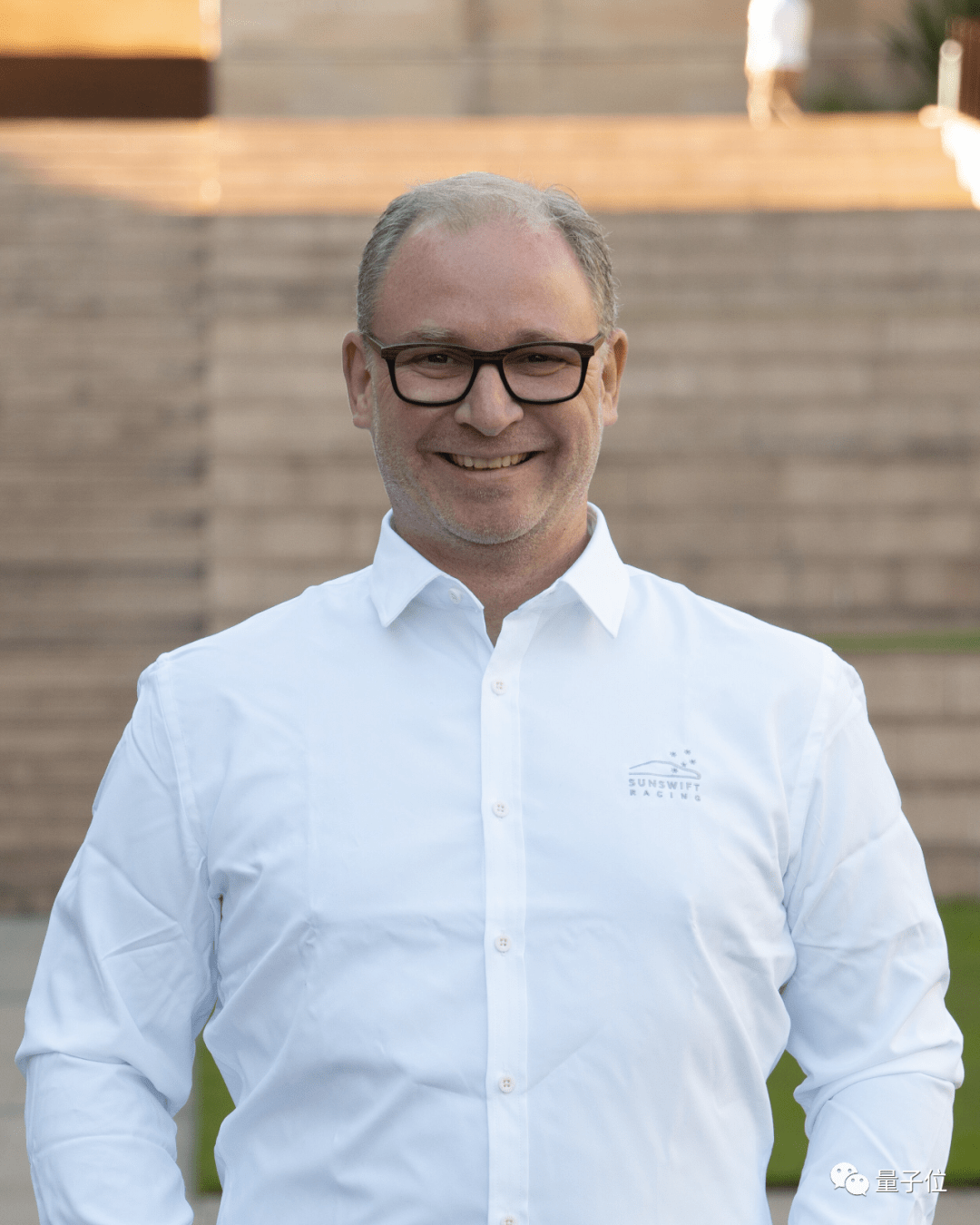 太阳能电动车续航1000km破纪录，团队来自特斯拉董事长母校_搜狐汽车_搜狐网