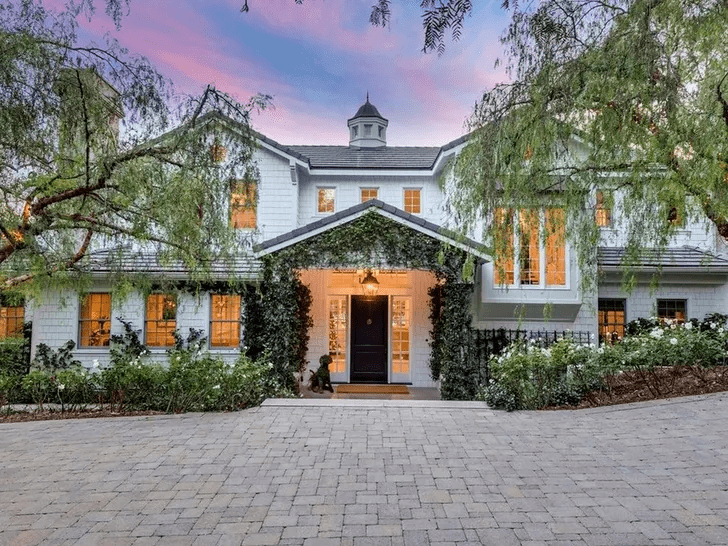 好莱坞巨星史泰龙出售其在Hidden Hills 的豪宅， 售价2250万美元！_their_and_房子