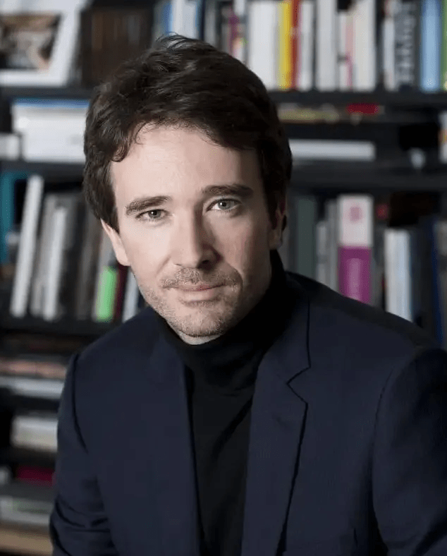 LVMH任命老板长子为Dior公司首席执行官_Arnault_集团_Antoine