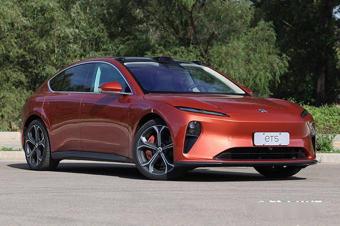 蔚来销量下滑46% ES6/ES8清库存 降价超10万_搜狐汽车_搜狐网