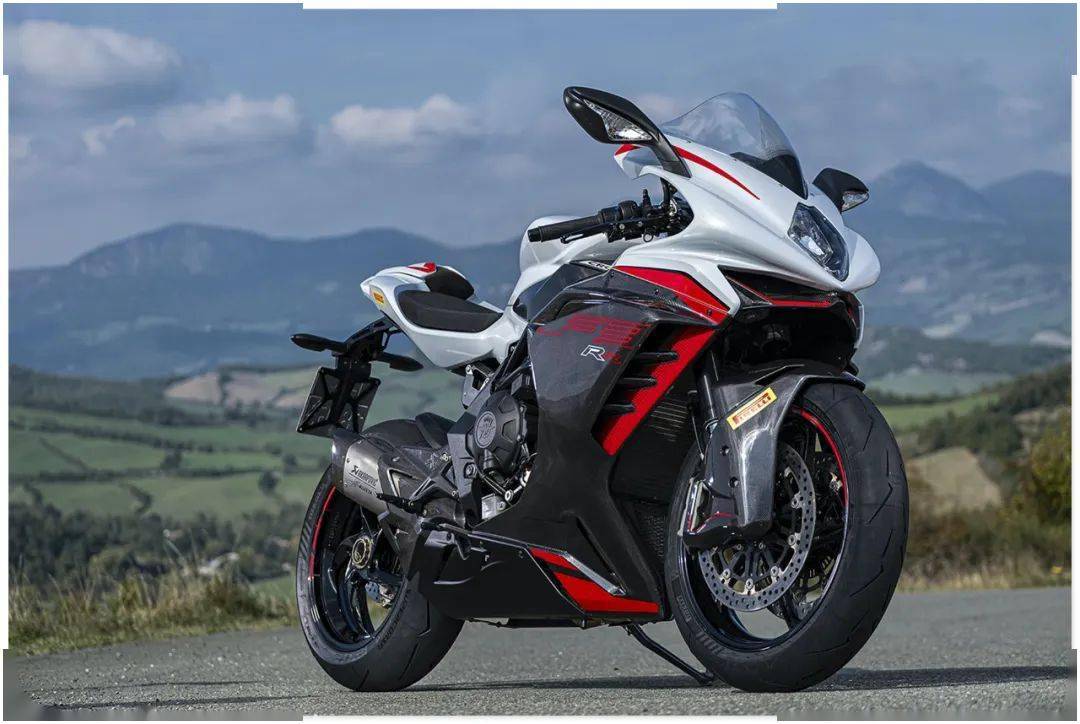 [ PIRELLI ] 大闪点 V4 登场！ DIABLO SUPERCORSA V4 海外发表……_搜狐汽车_搜狐网