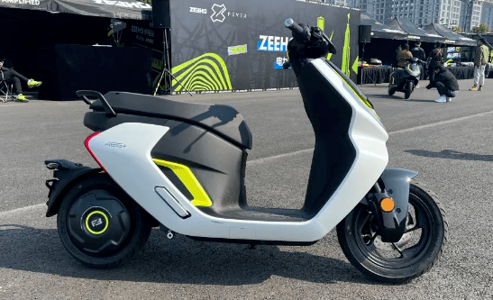 11980的春风极核AE6电动摩托..._搜狐汽车_搜狐网