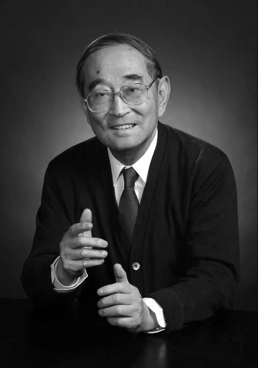 Renowned Chinese Economist Li Yining Passes Away_the_of_Peking