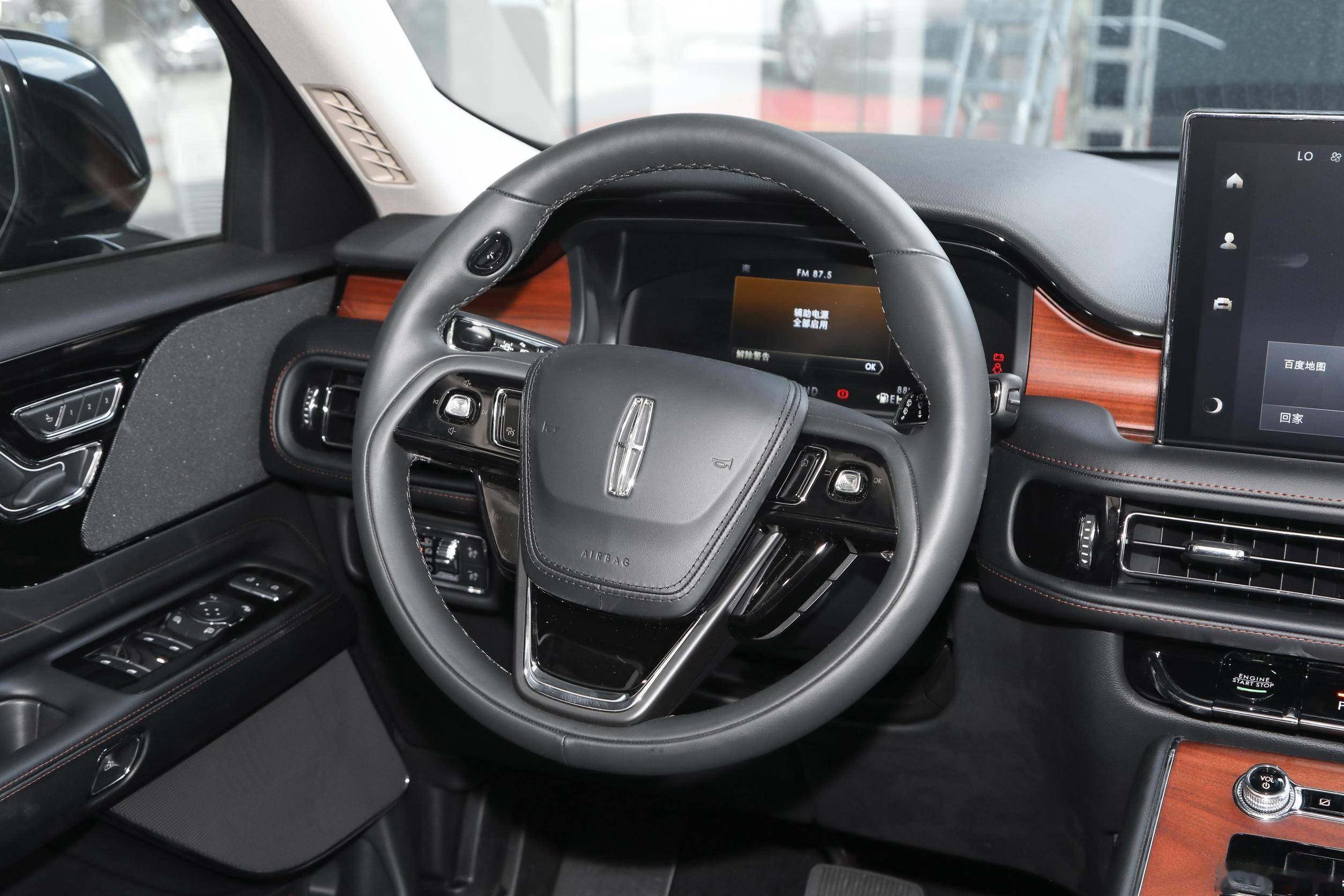 被冷落的林肯飞行家，标配3.0T+10AT，车长超5米，值不值得购买？_搜狐汽车_搜狐网