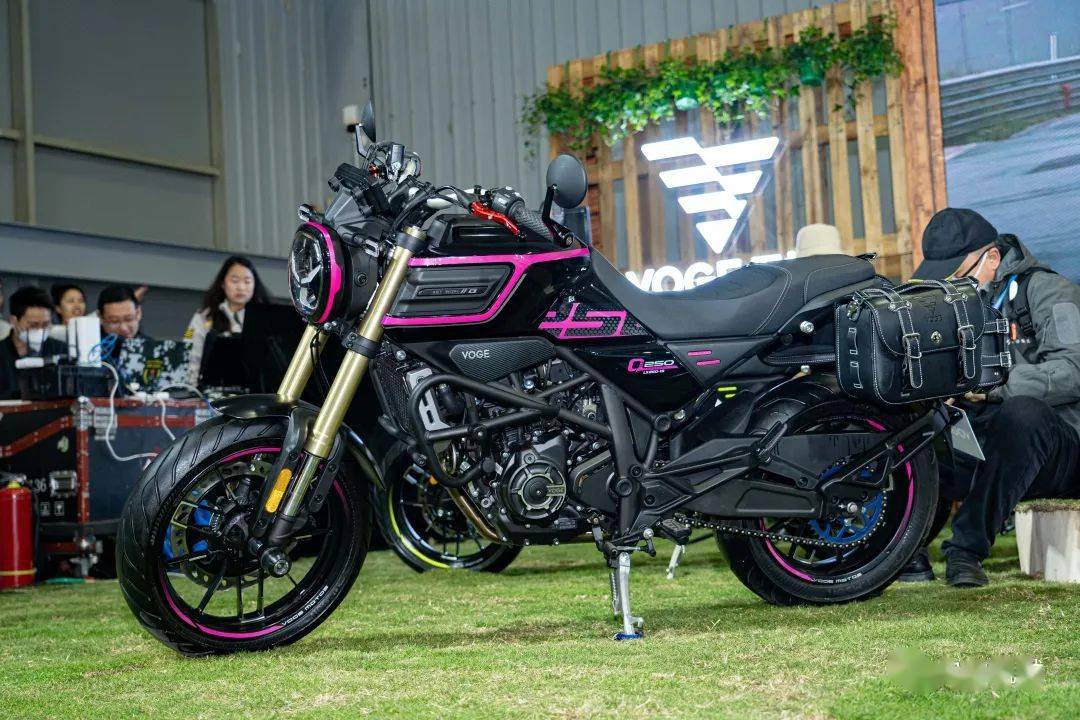 无极双剑齐发，全新Q250、AC300 Café售价公布丨业界_搜狐汽车_搜狐网