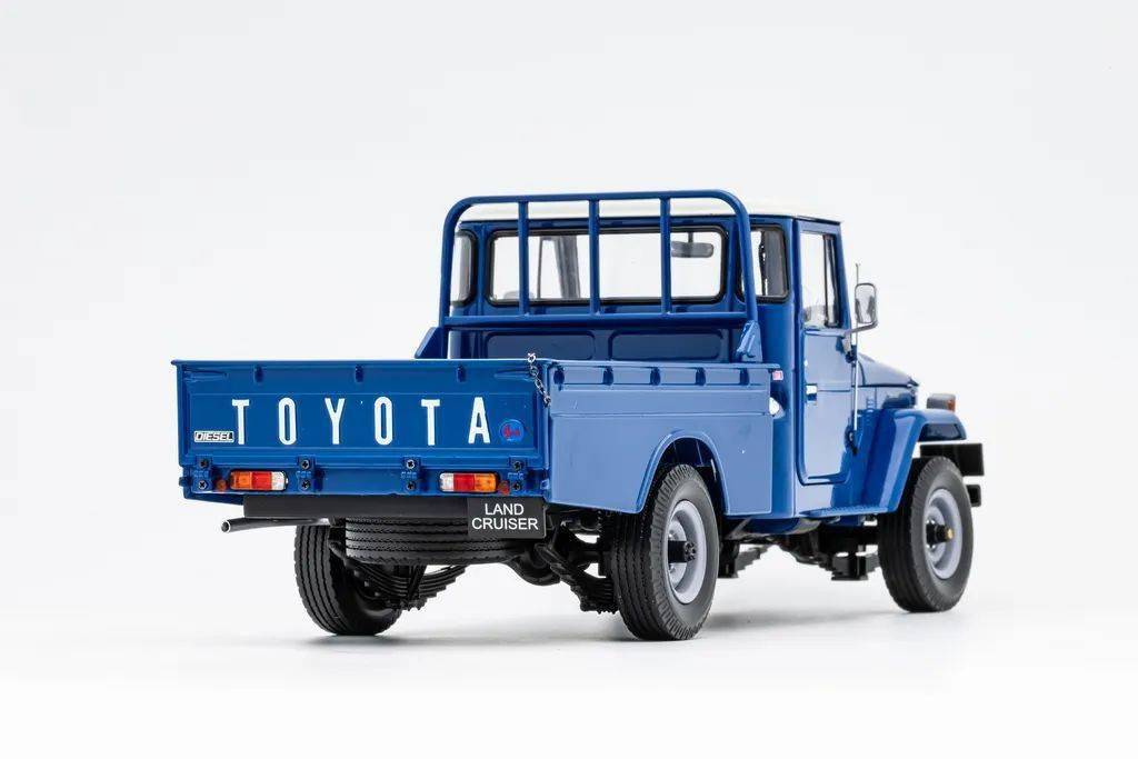 能上山下海，还能带点货，京商1/18丰田LC40 Pickup模型试玩_搜狐汽车_搜狐网