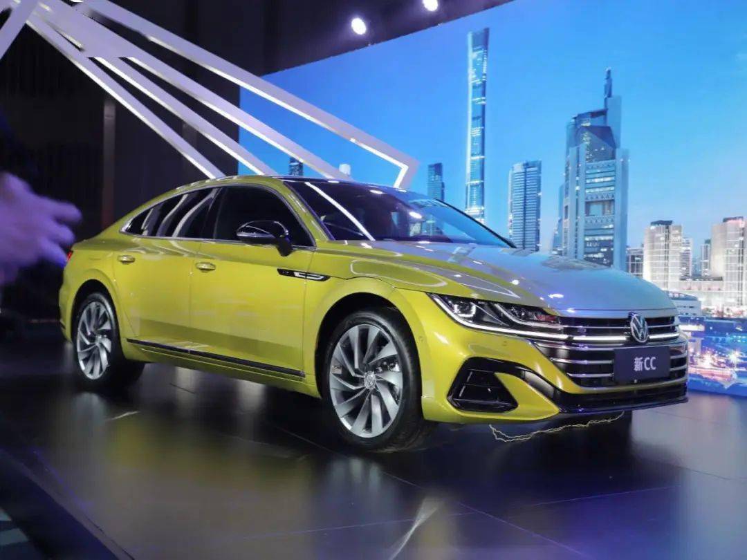 2.0T+9AT，261马力，近4.9米，33寸大屏，12万起，这么买最划算_搜狐汽车_搜狐网