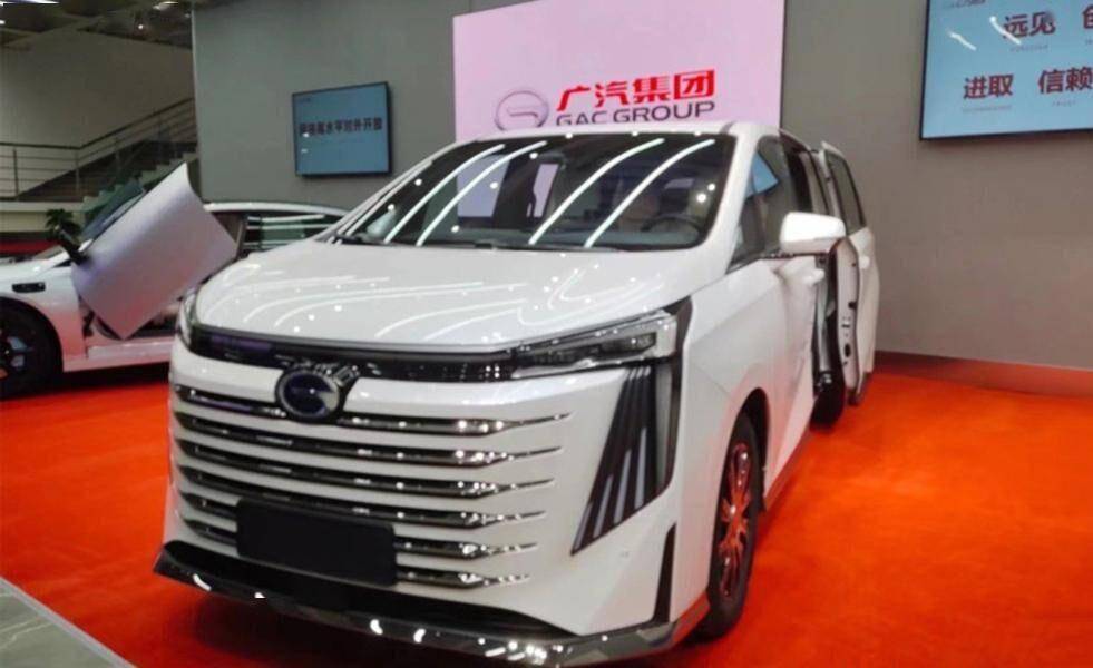 名叫“E9”？广汽传祺全新MPV实车曝光，外观霸气，搭载插混动力_搜狐汽车_搜狐网